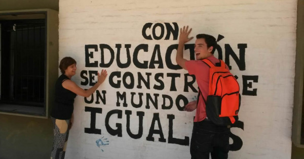 Mural de la integración y la Inclusión - Escuela de Comercio Martín Zapata